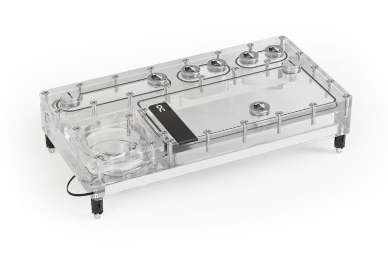 Water cooling for computers and servers directly from Alphacool