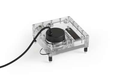 Water cooling for computers and servers directly from Alphacool